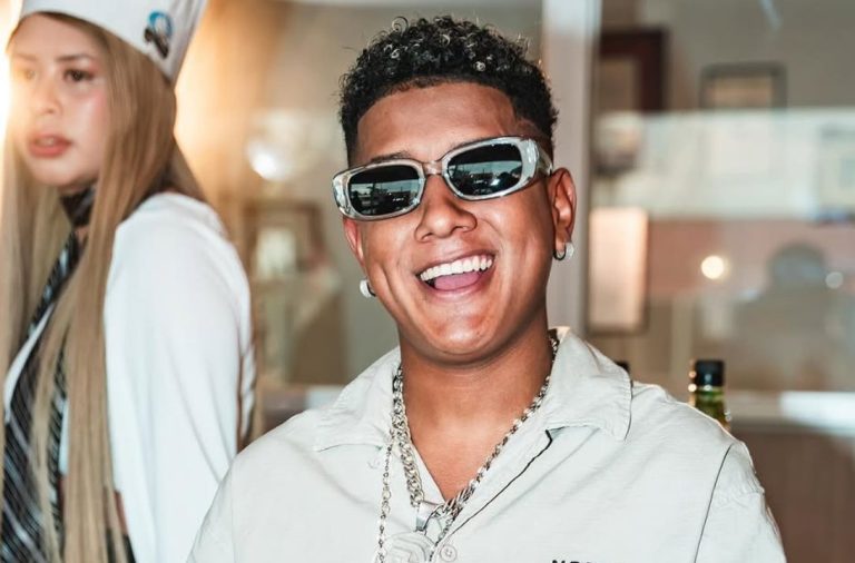 Jombriel, el cantante esmeraldeño que suena por el mundo con su ‘flow ...